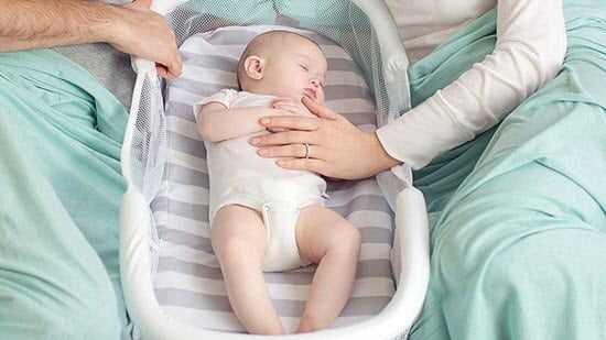 How to Co-Sleep Safely with a Newborn | Safe Co-Sleeping Tips & Sleep ...